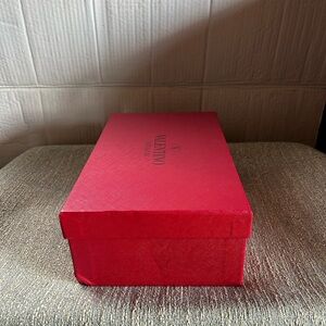 Valentino Garavani | Art | Valentino Gift Box | Poshmark